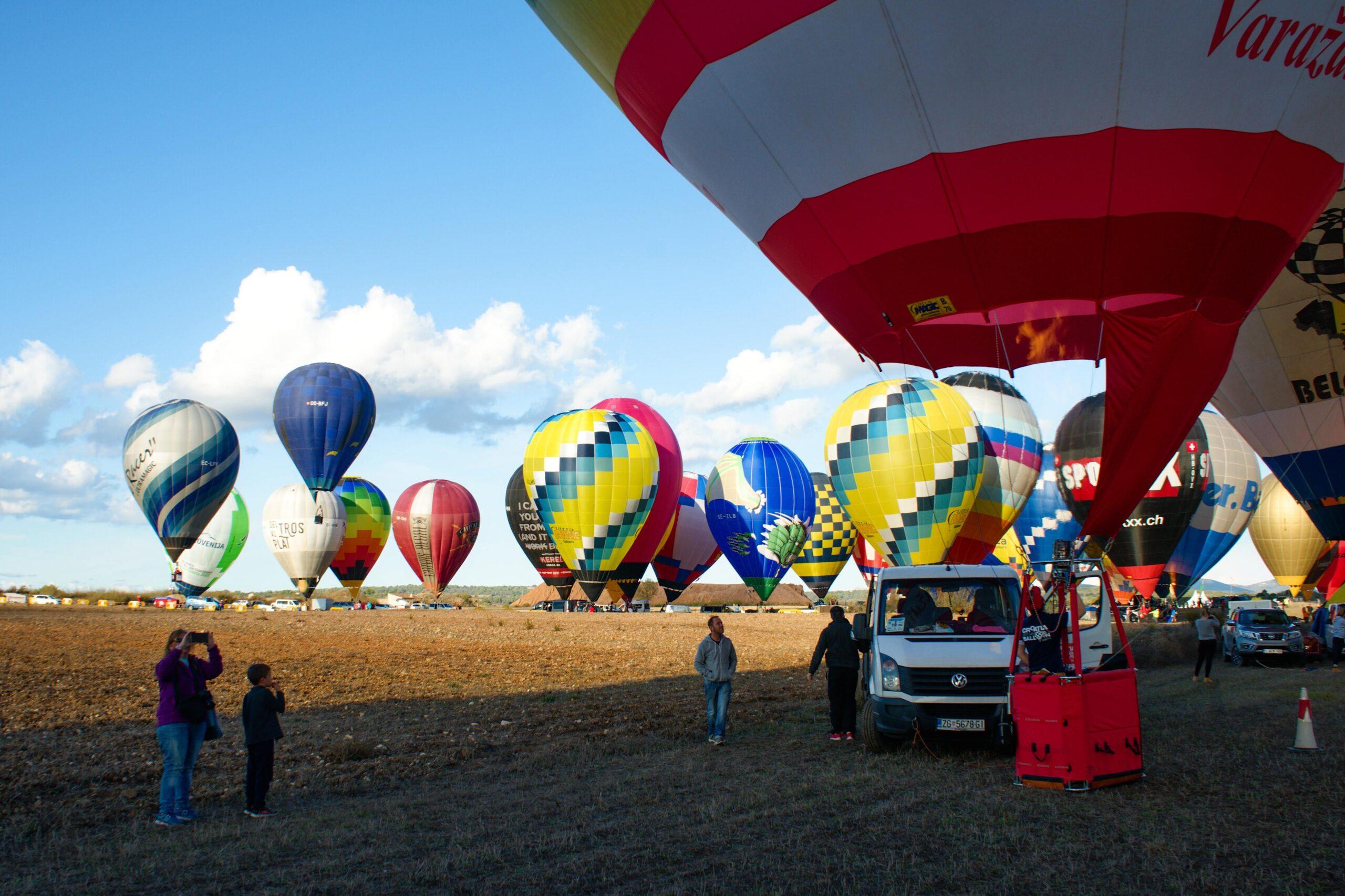 Prohlédněte si Česko z výšky – vyzkoušejte vyhlídkový let balonem ...